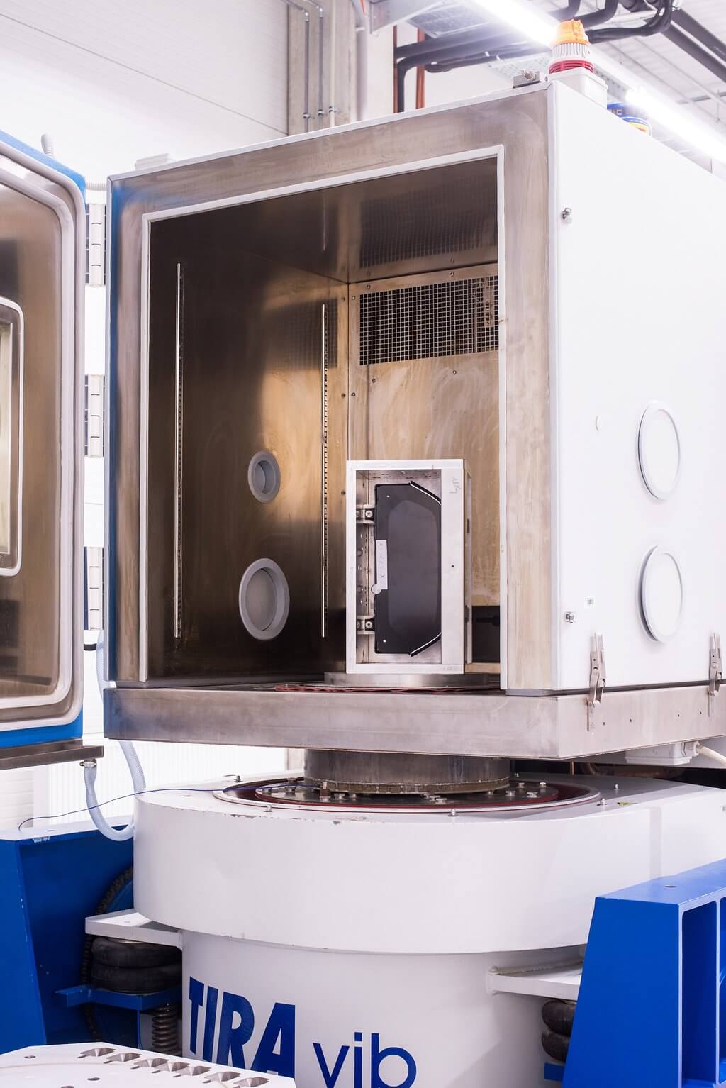 Automotive testing | Packaging Laboratory Hungary